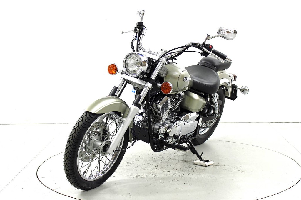 Yamaha XVS 125 - Bis 125 ccm Motorräder - Moto Center Winterthur